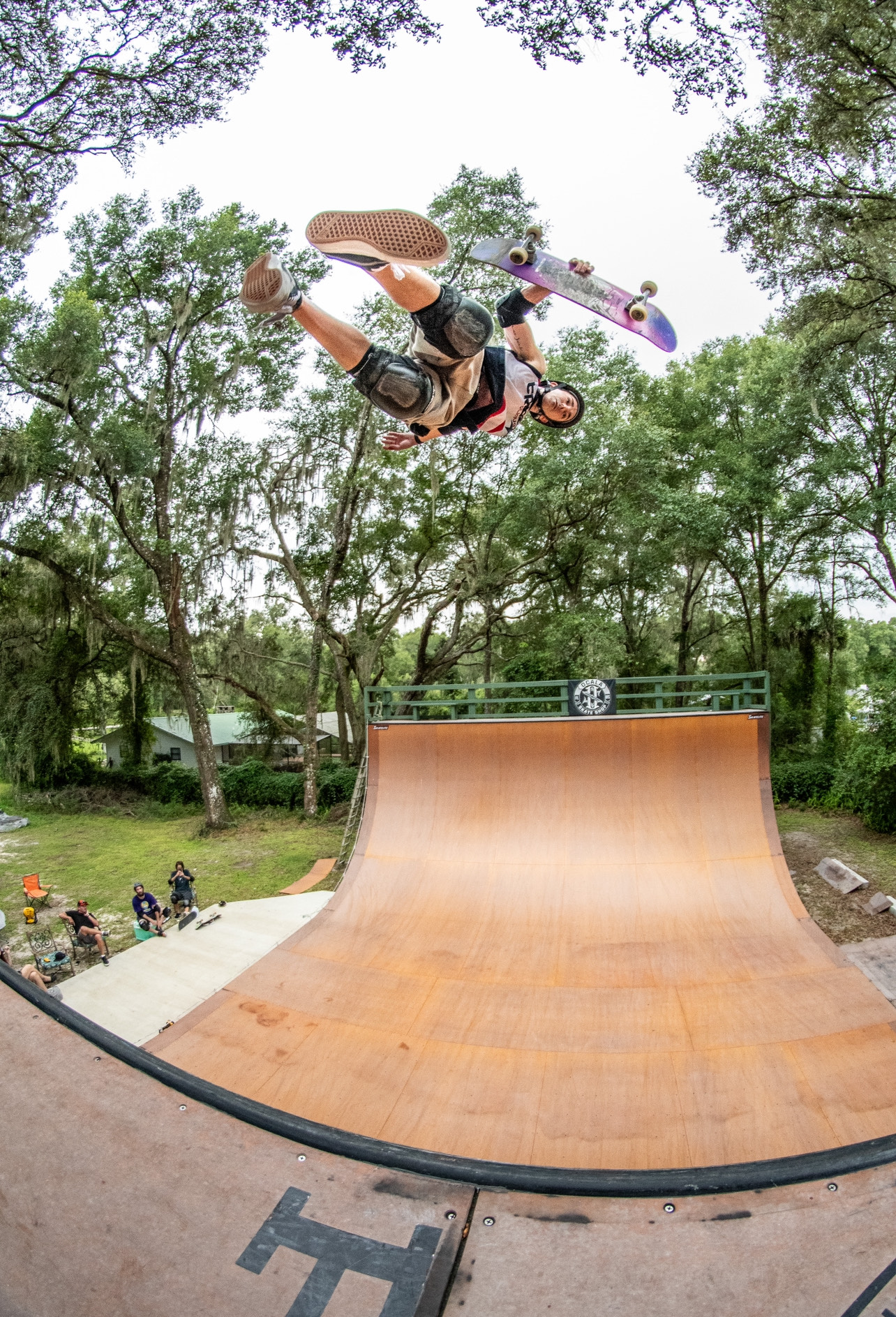 Phil Hajal ‣ BackSide Skate Mag COM